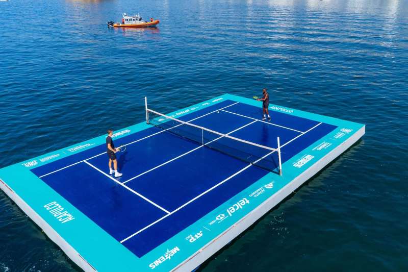 Pelotean Rune y Tiafoe en cancha flotante previo al Abierto Mexicano de ...