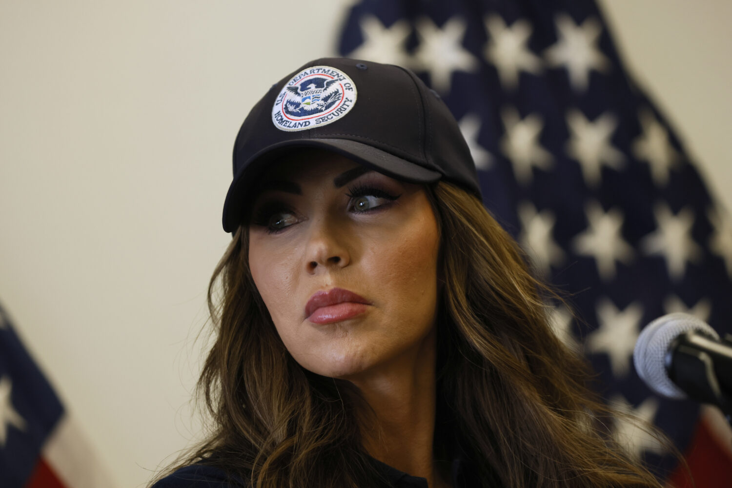 Hospitalizan a Kristi Noem, secretaria de Seguridad de EE.UU., reportó CNN – OLA NOTICIAS